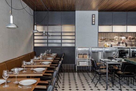 Toto Restaurant: Fusing Gastronomy and Ambiance in Ipanema - Archirro